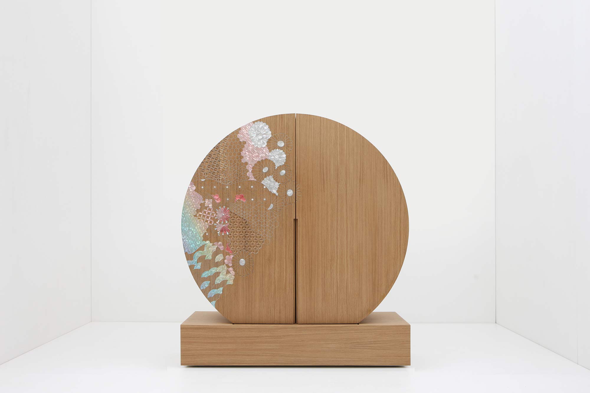 Nada Debs - The Invisible Collection
