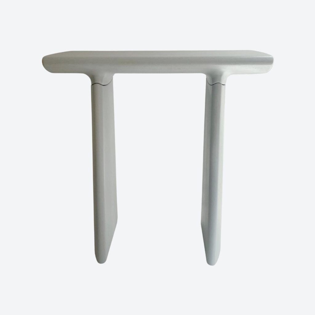 Daiku Console S Victoria Magniant The Invisible Collection