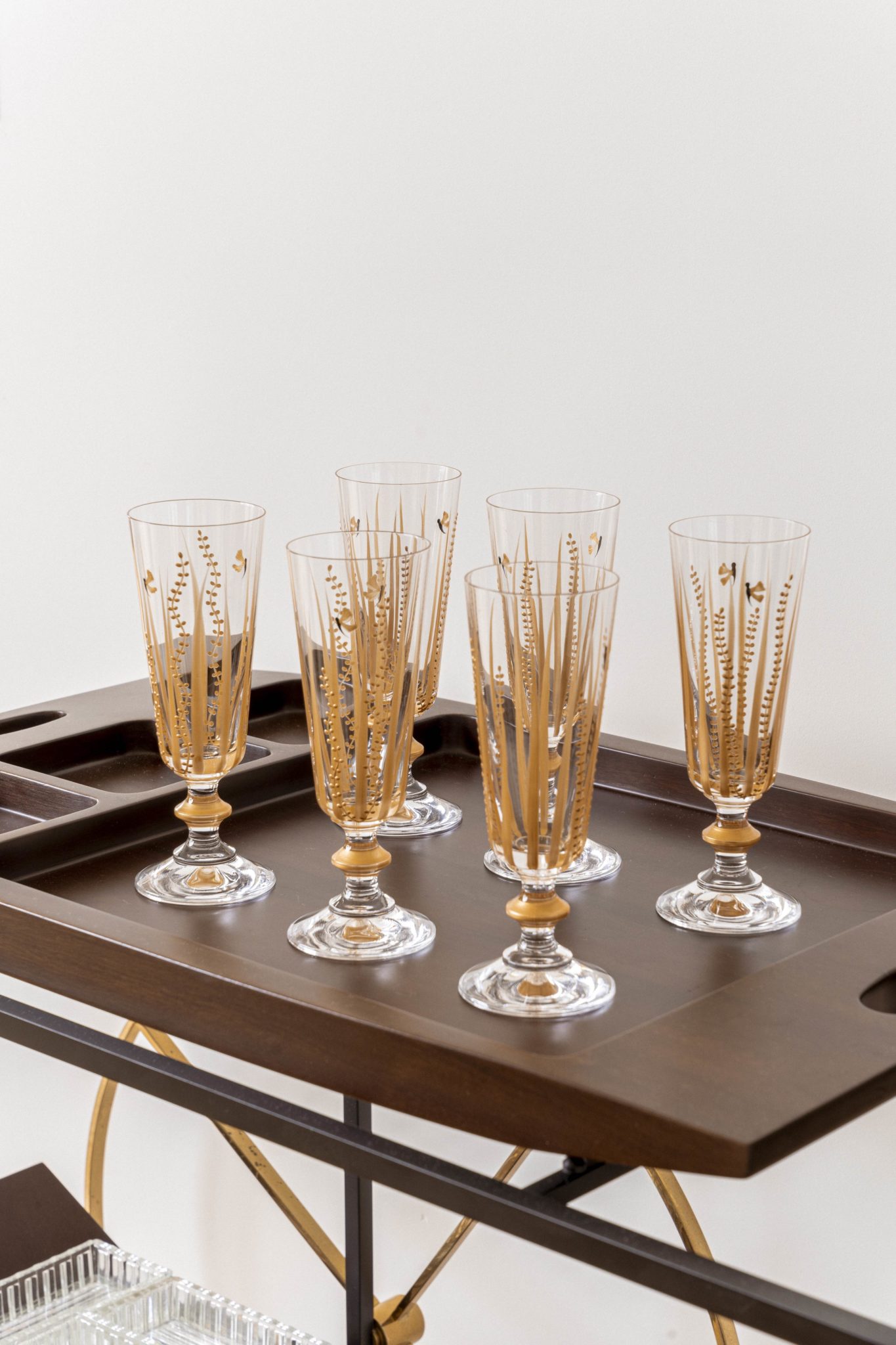 Set of 6 Gold Wine Glasses The Invisible Collection