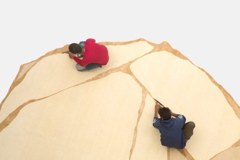 Ceramic Rug Round Beige Atelier Février The Invisible Collection