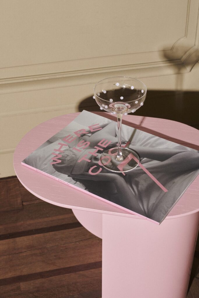 Set of 12 Let’s drink Pearls Clear Cocktail Glasses The Invisible ...