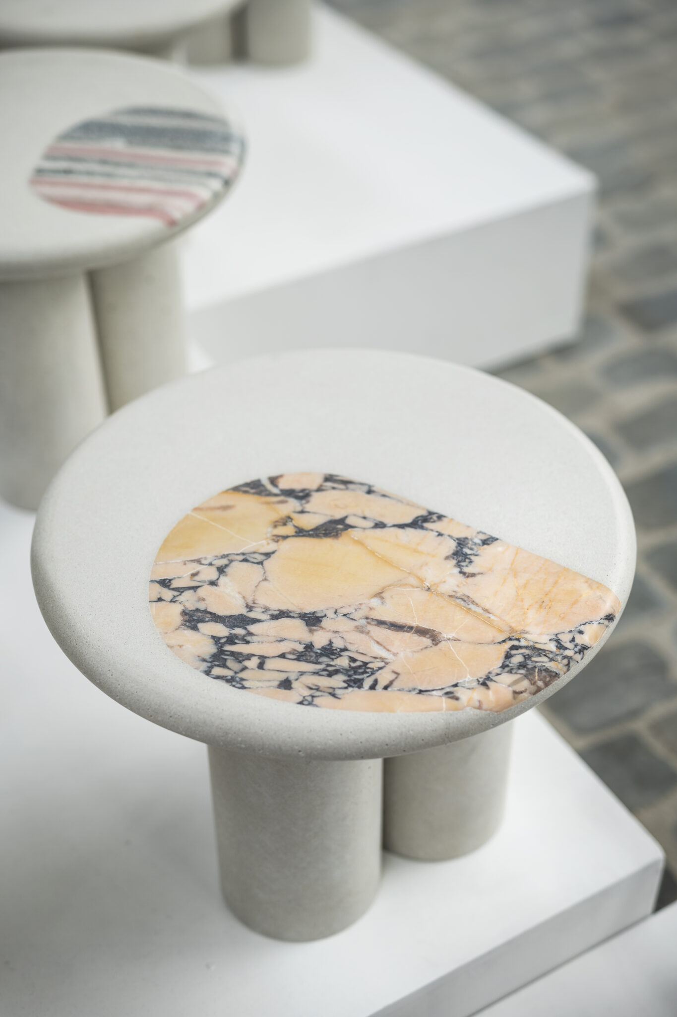 Nenu Table Sebastien Caporusso The Invisible Collection